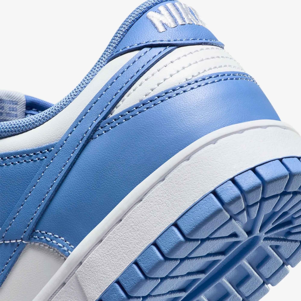 Tênis Nike Dunk Low Retro "bttys - Polar Blue" Branco/azul
