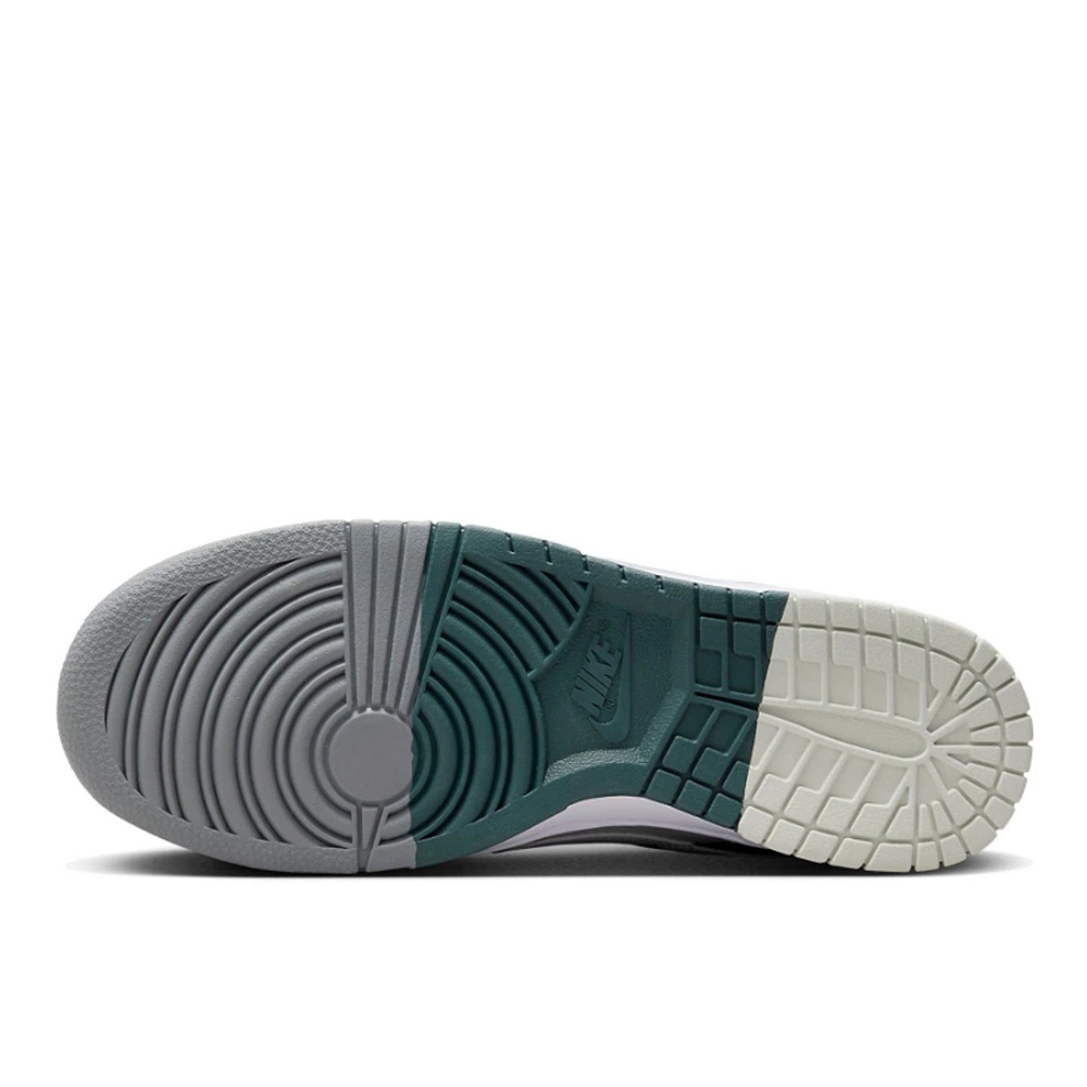 Tênis Nike Dunk Low " Deep Jungle " Cinza/verde