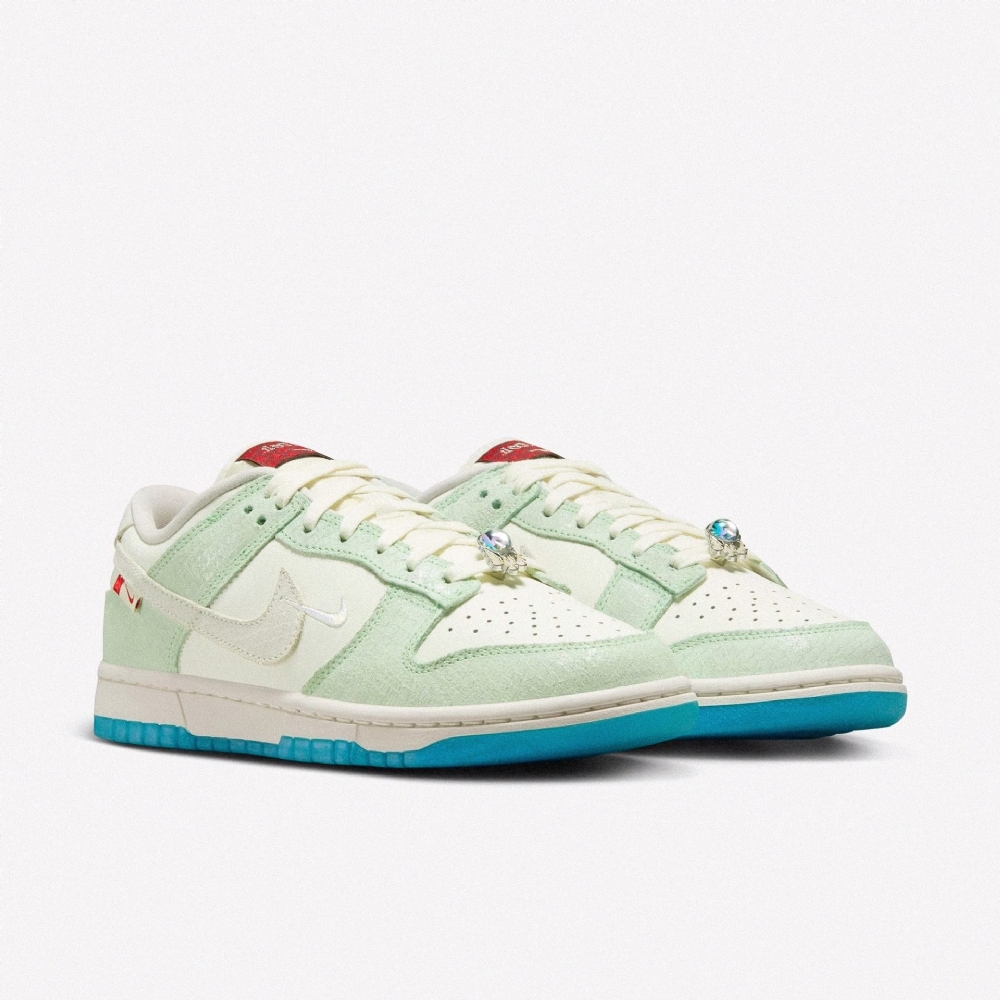 Tênis Nike Feminino Dunk Low " Year Of Dragon " Colorido