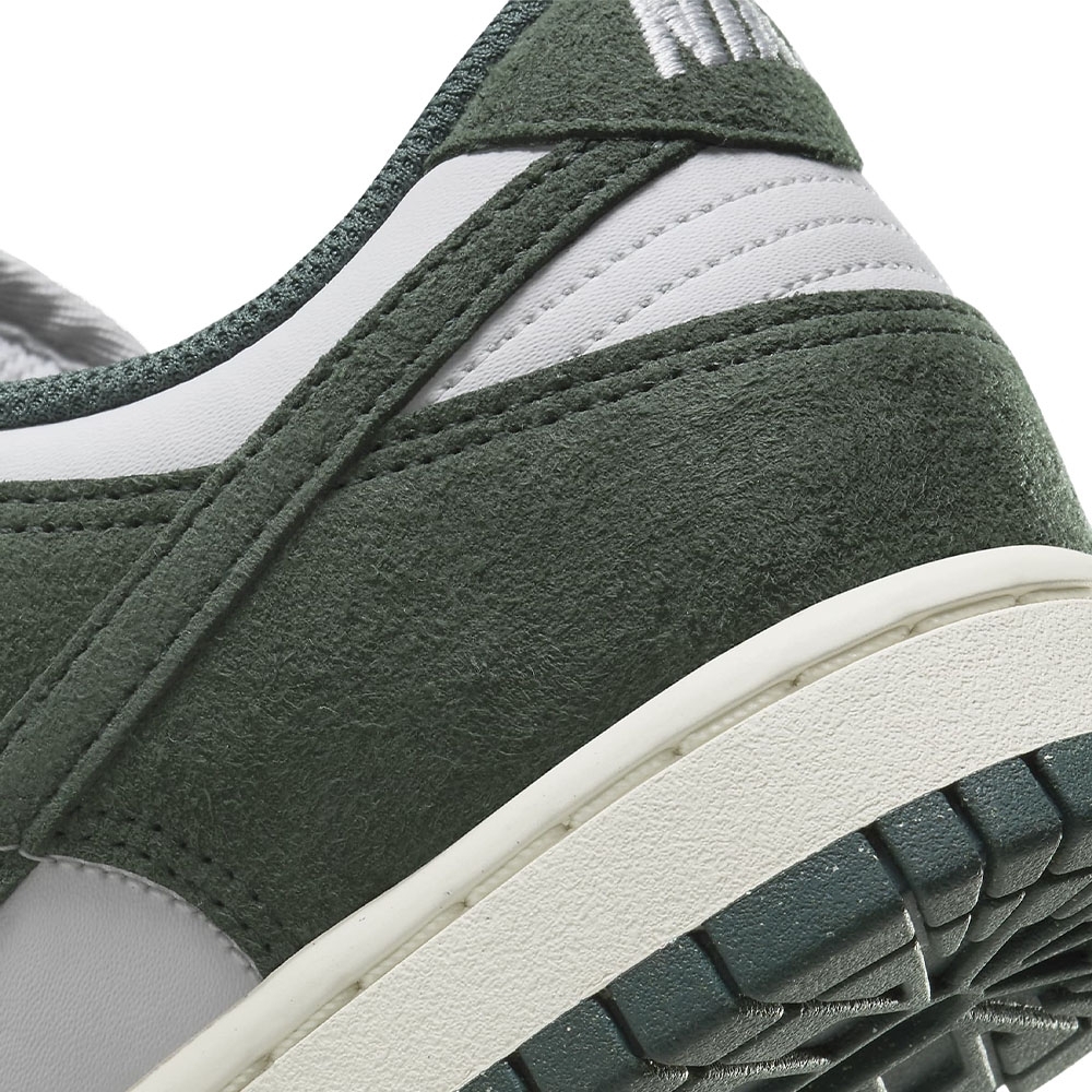 Tênis Nike Dunk Low Feminino Verde Escuro